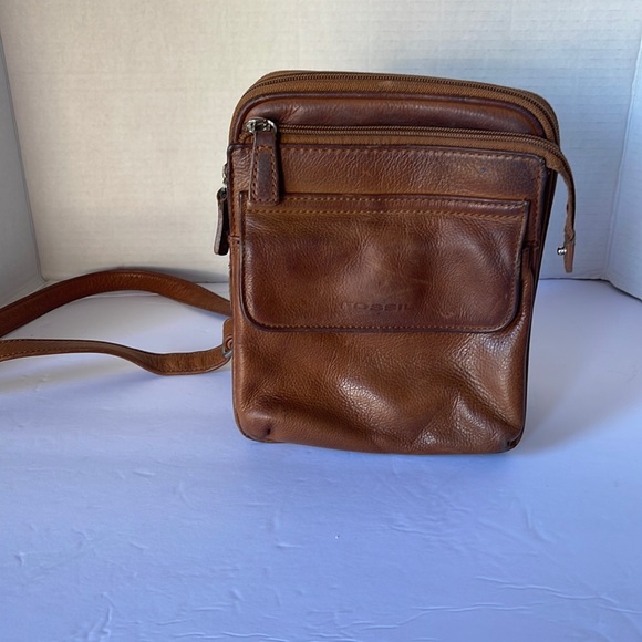 Fossil | Bags | Fossil Leather Crossbody Bag | Poshmark